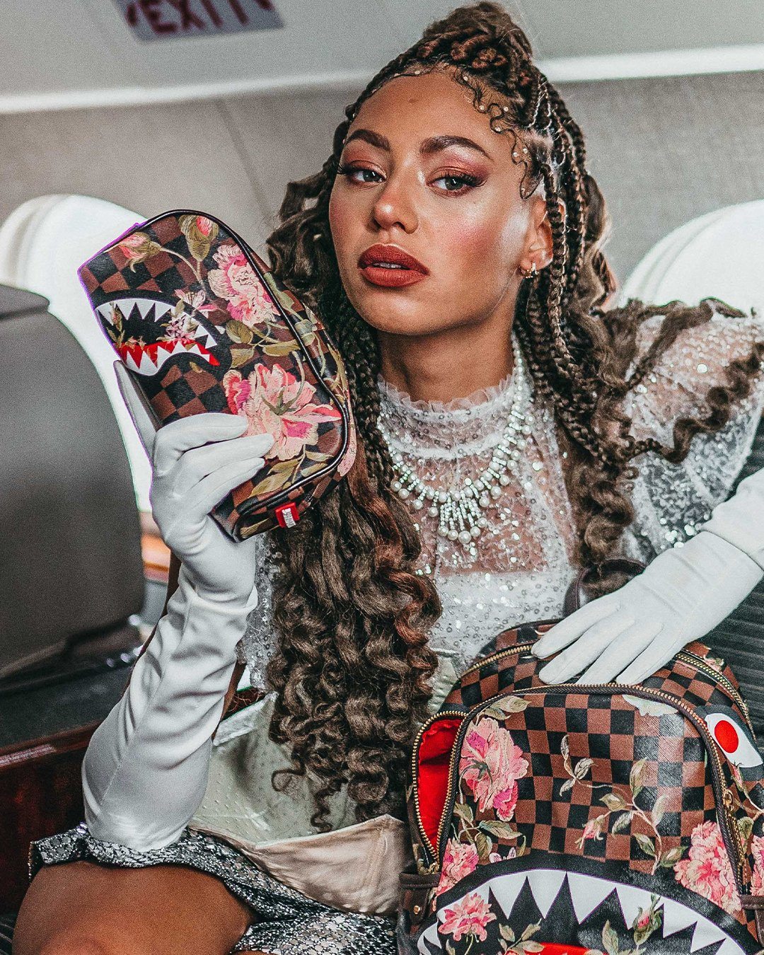 Sprayground SHARK FLOWER POUCH